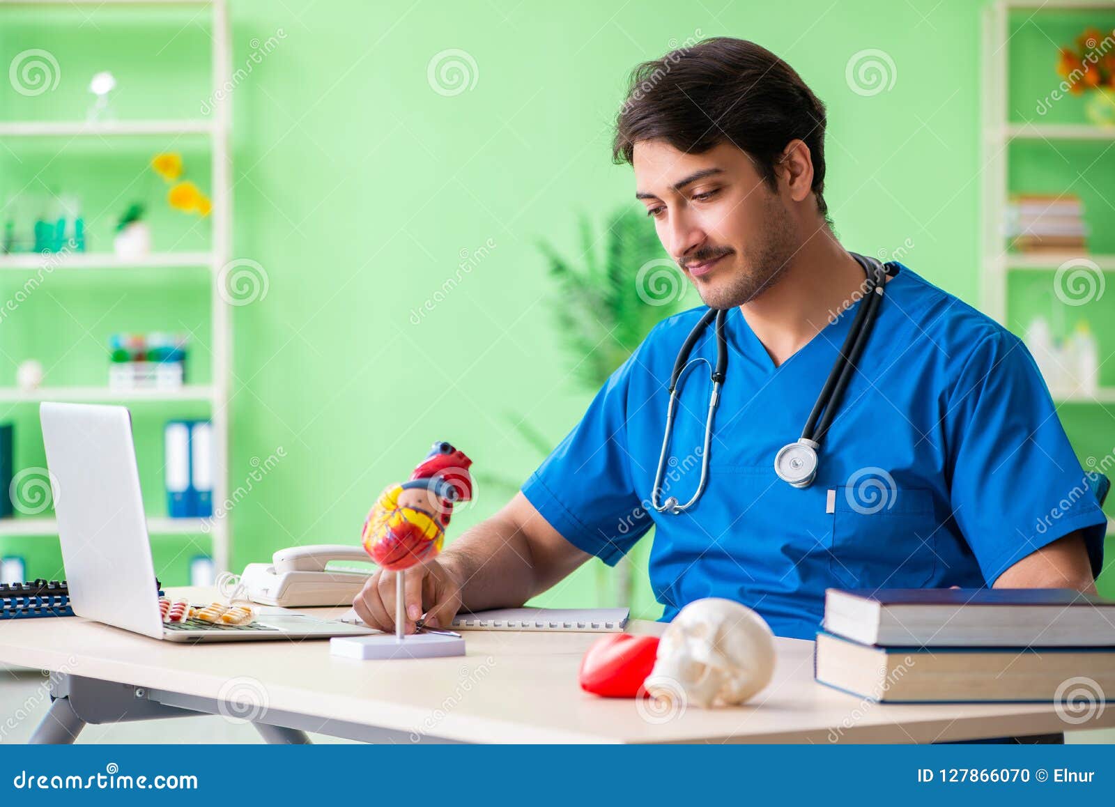 The Doctor Student Explaining Heart Problems Stock Photo - Image of ...