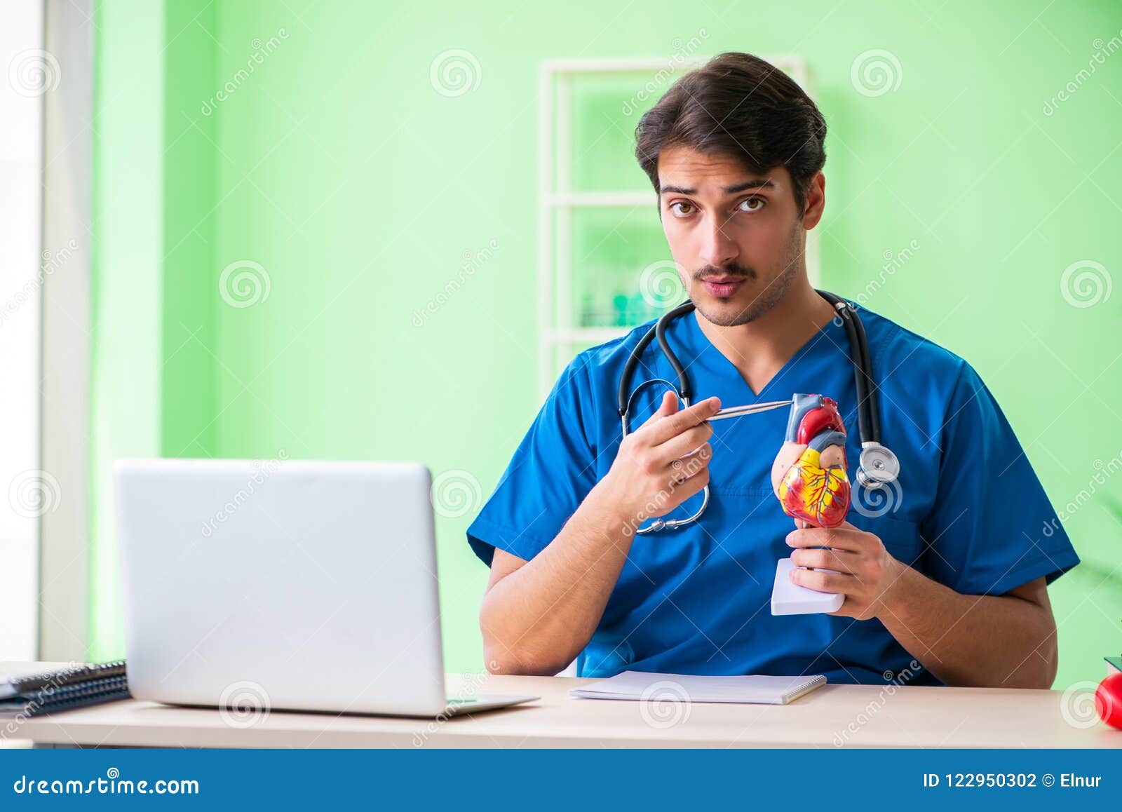 The Doctor Student Explaining Heart Problems Stock Photo - Image of ...