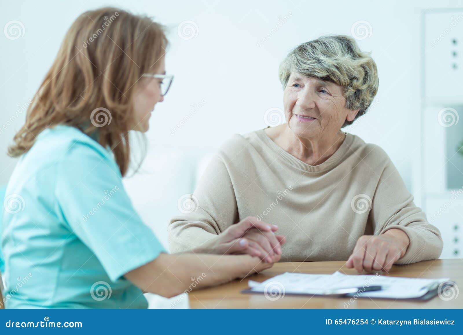 Doctor Supporting a Patient Stock Photo - Image of hold, elder: 65476254