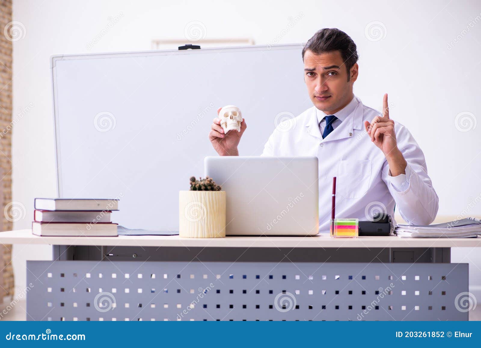 Doctor Teaching Child Patient On How To Properly Brush Teeth Stock ...