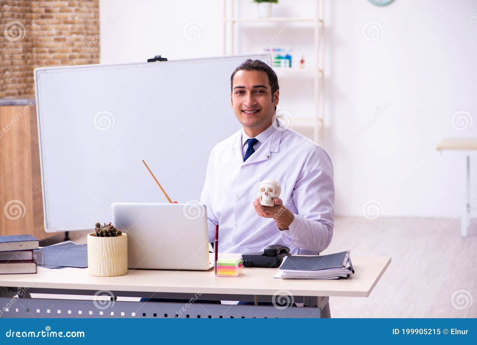 Doctor Teaching during the Lecture Stock Image - Image of discussing ...