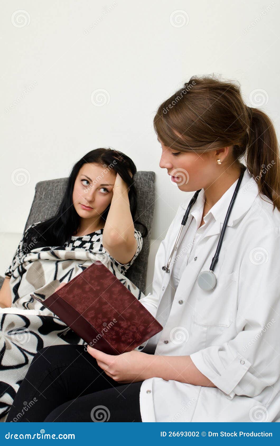 Doctor visiting patient stock photo. Image of indoors - 26693002