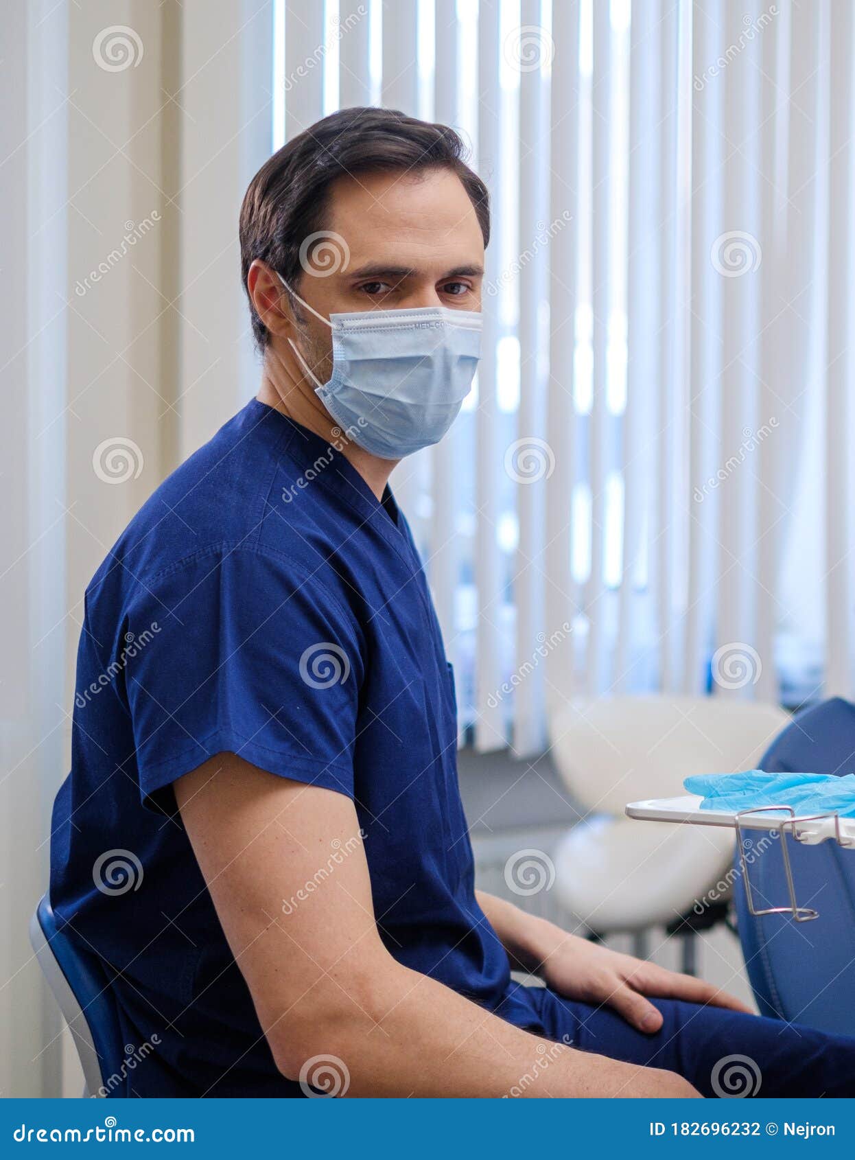 Doctor Wearing Protective Mask in a Hospital Stock Photo - Image of ...