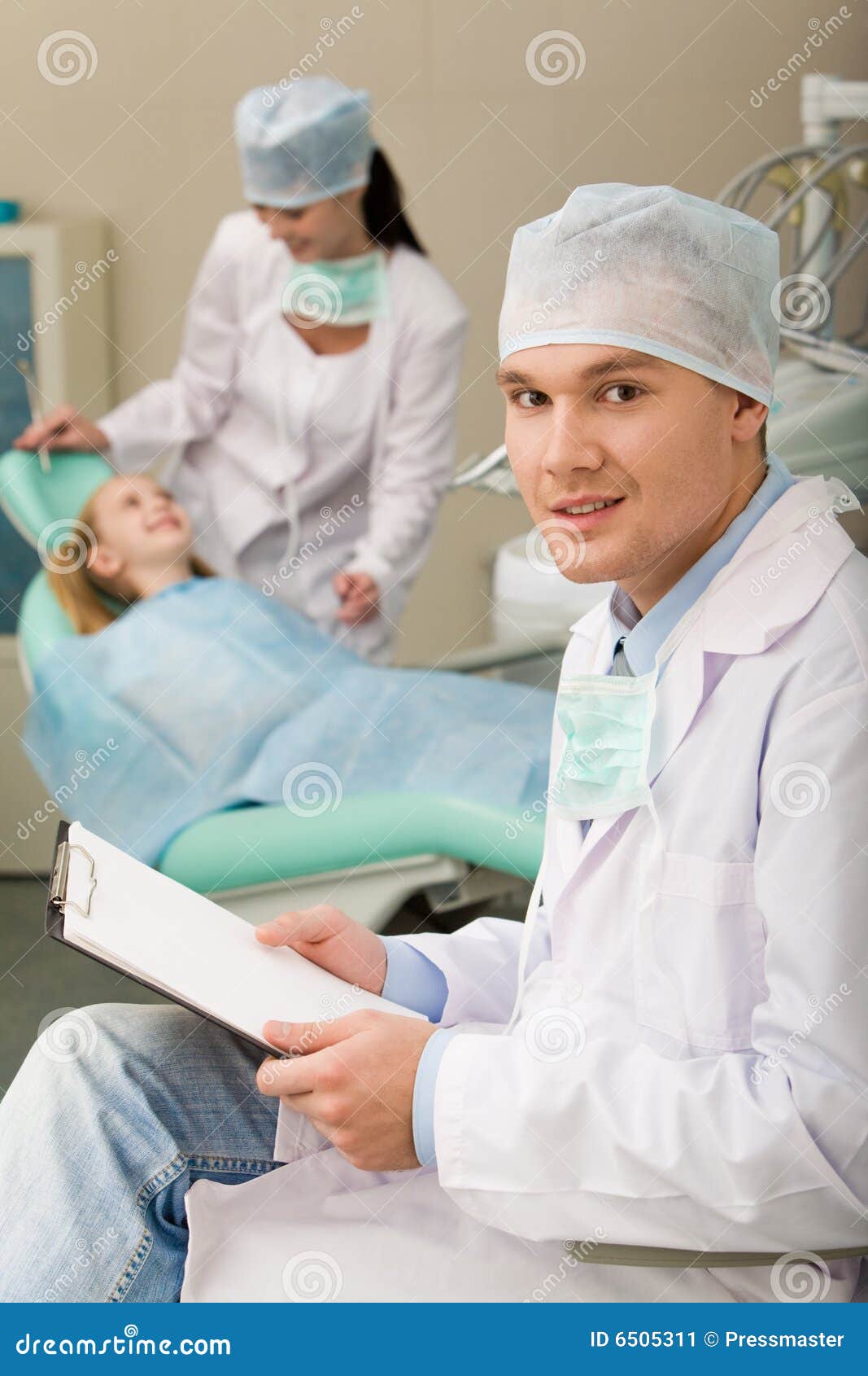 Doctor at work stock image. Image of career, medic, patient - 6505311