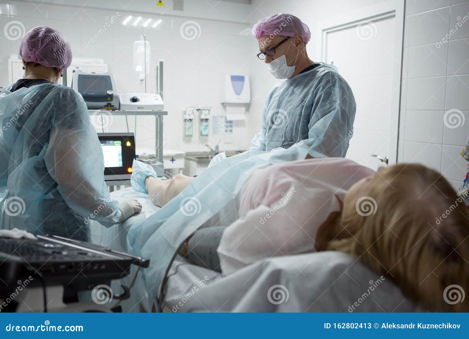 Doctors Doing Vein Surgery Procedure Stock Image - Image of disease ...