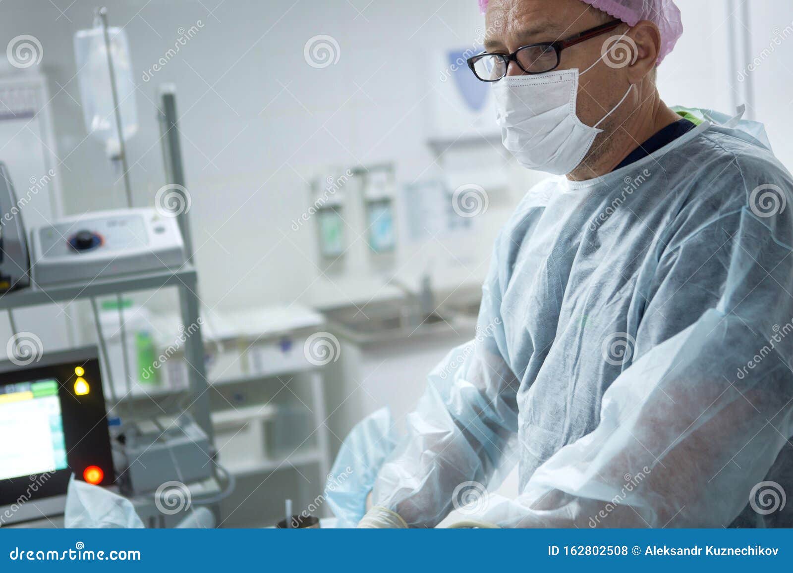 Doctors Doing Vein Surgery Procedure Stock Photo - Image of varicose ...