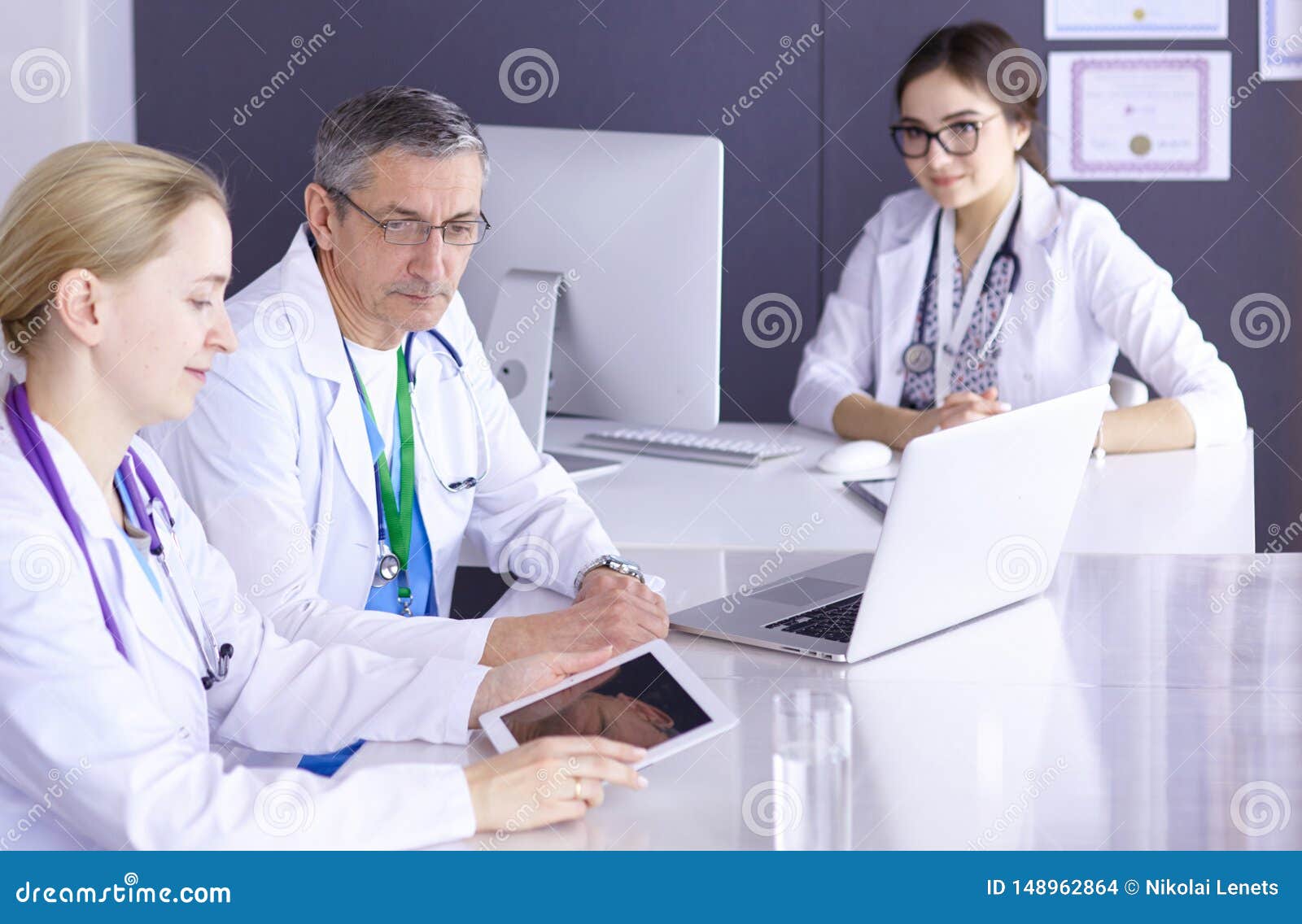 Doctors Having a Medical Discussion in a Meeting Room Stock Photo ...