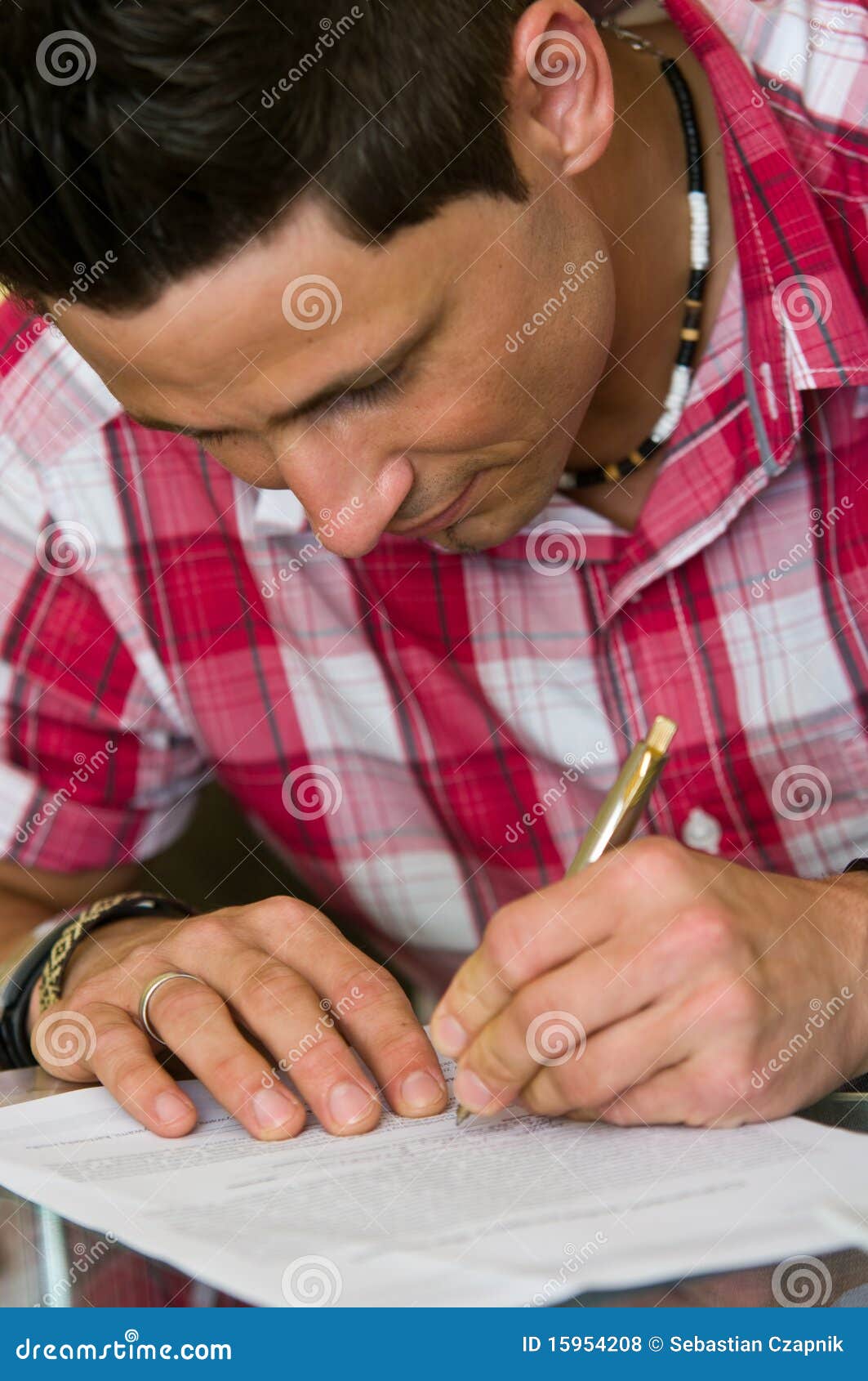 Document De Signature D'homme Photo stock - Image of intérieur ...