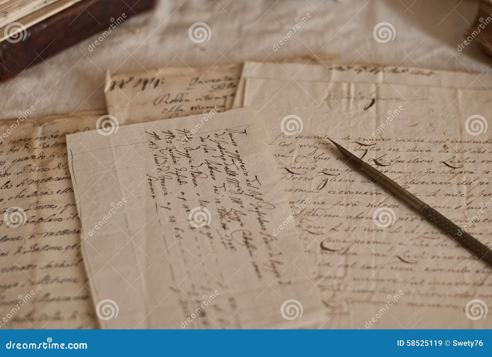 Documentos antiguos imagen de archivo. Imagen de texto - 58525119
