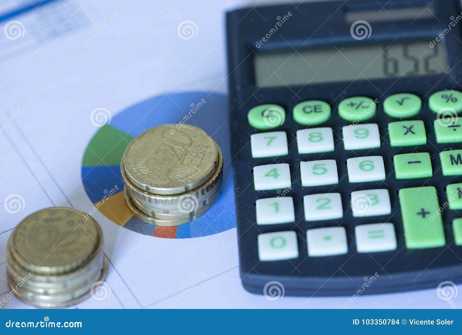 Documentos De La Calculadora Y De Contabilidad Foto de archivo - Imagen ...