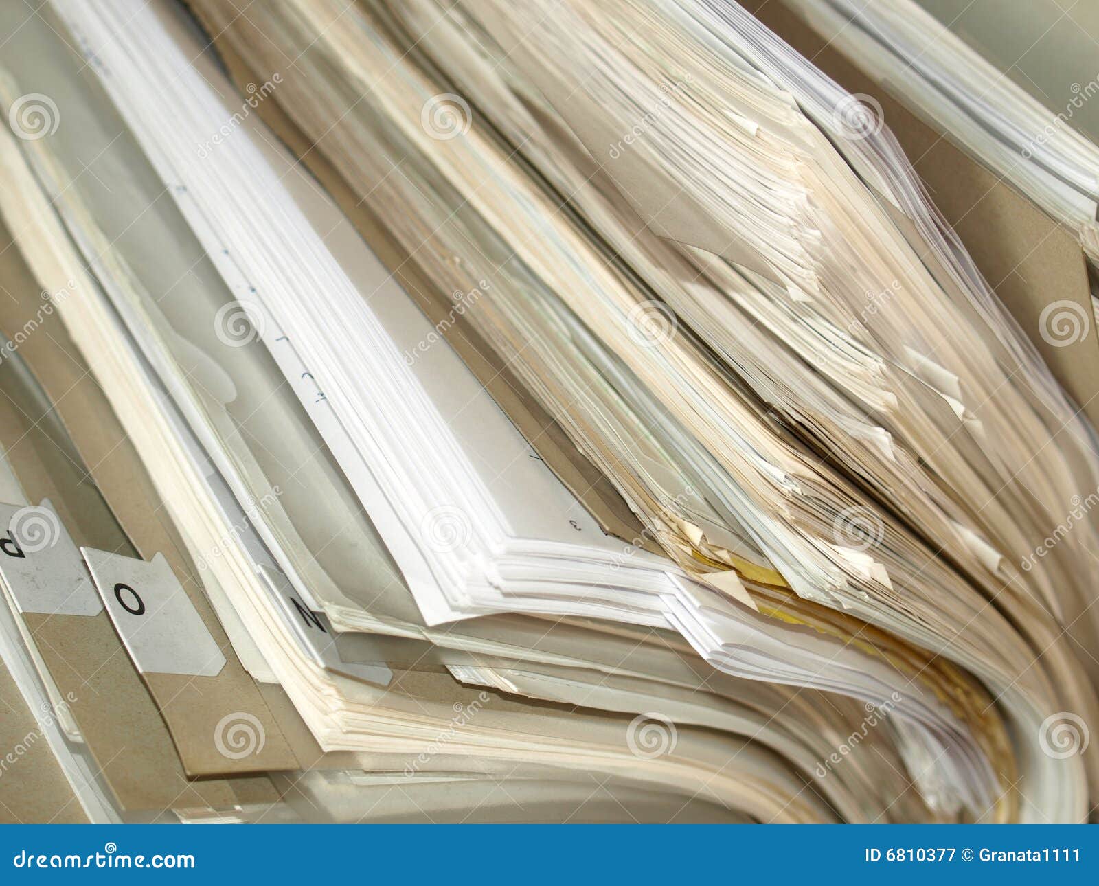 Documents Sur Papier De Bureau Image stock - Image du bureau, document ...