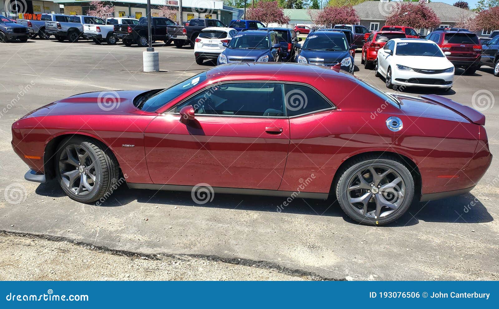 Dodge Challenger Fast Car editorial photo. Image of bumper - 193076506