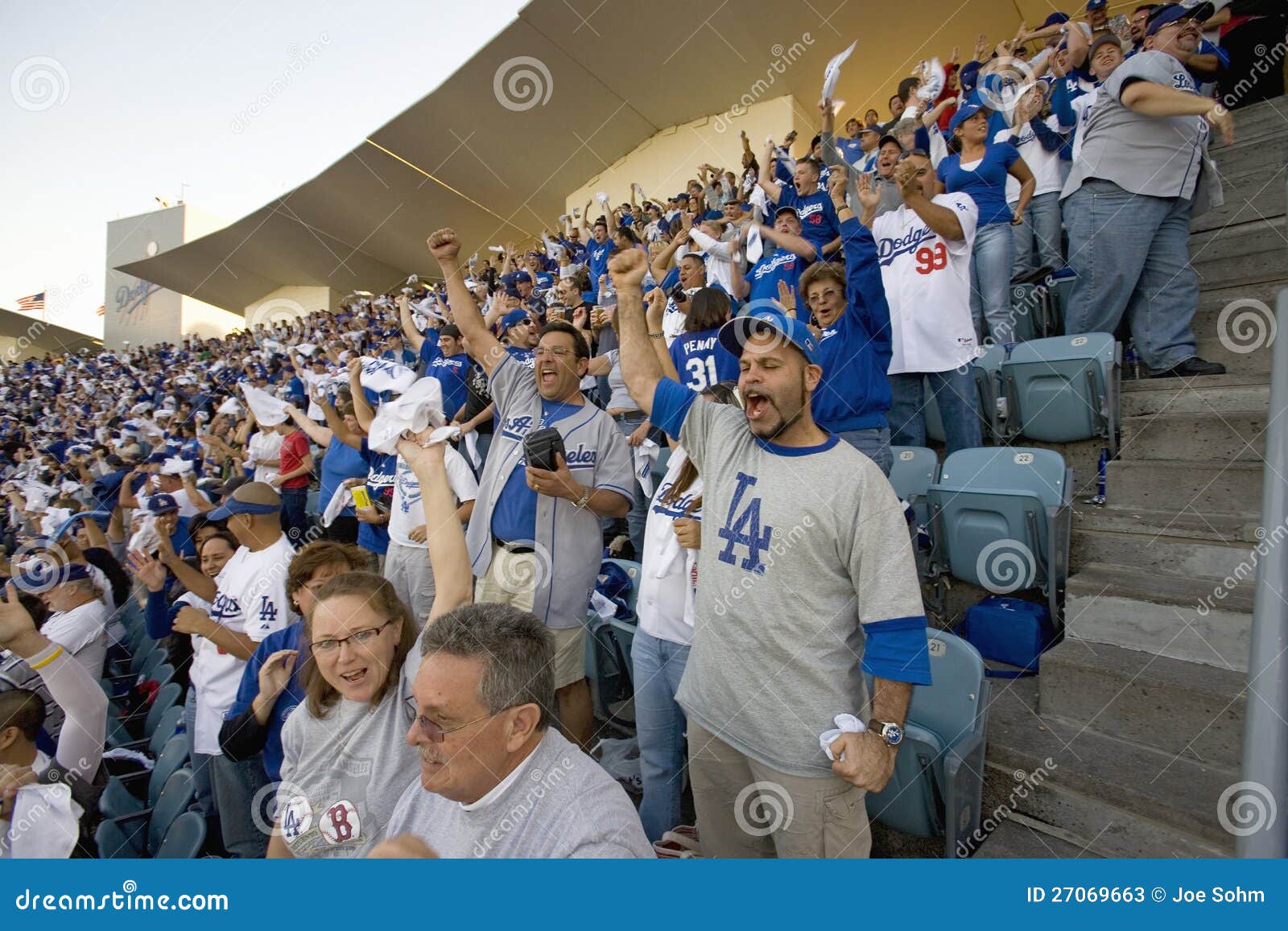 Dodger fans editorial stock photo. Image of infield, outfield - 27069663