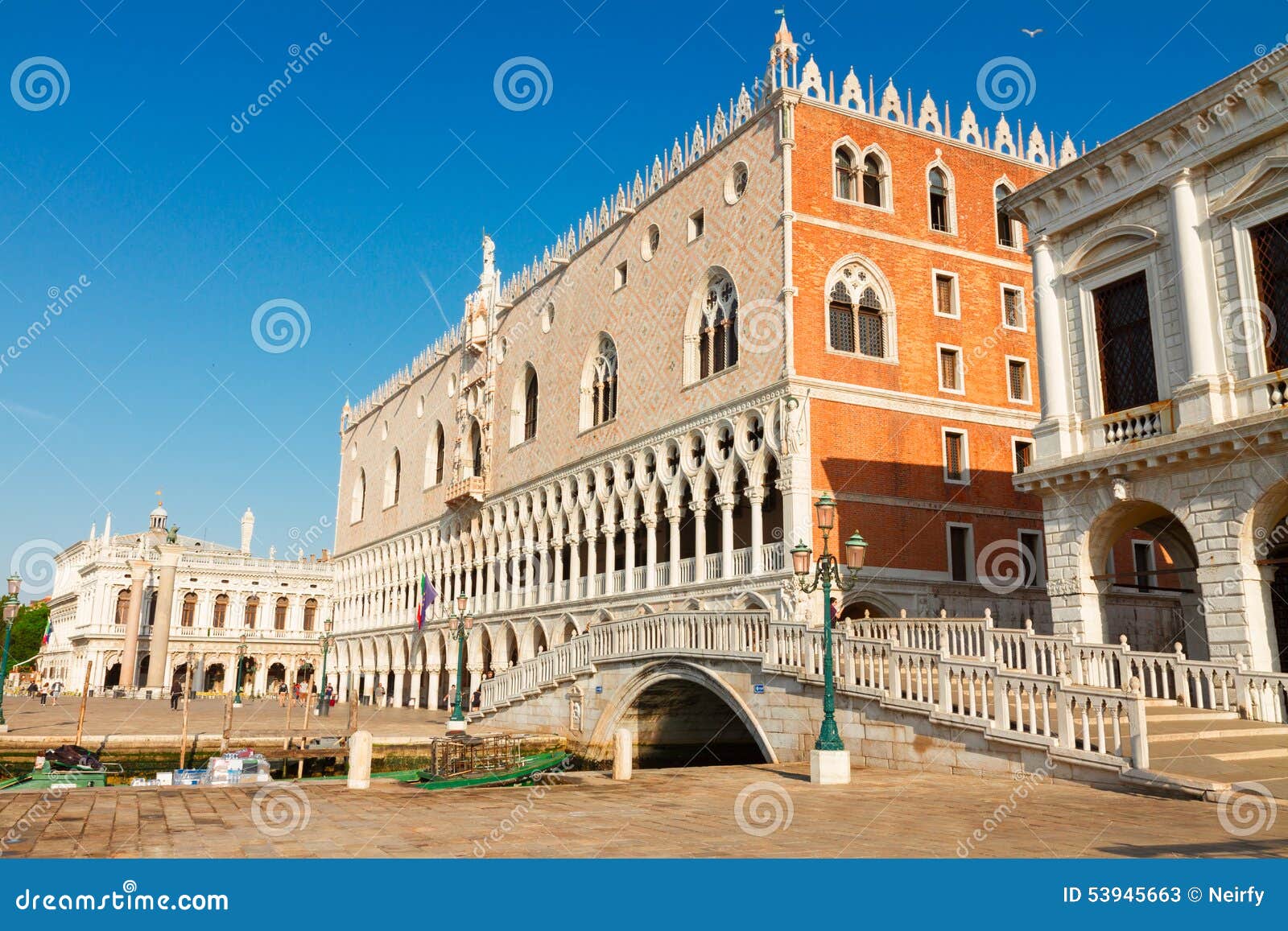Doge palace, Venice, Italy stock image. Image of building - 53945663