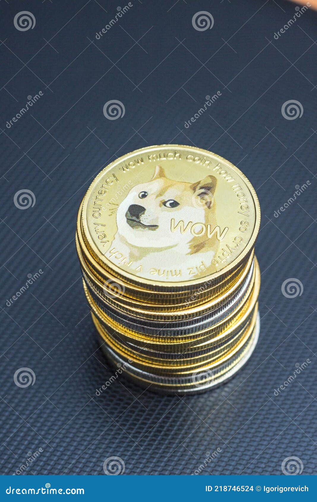 Dogecoins editorial stock image. Image of cyber, finance - 218746524