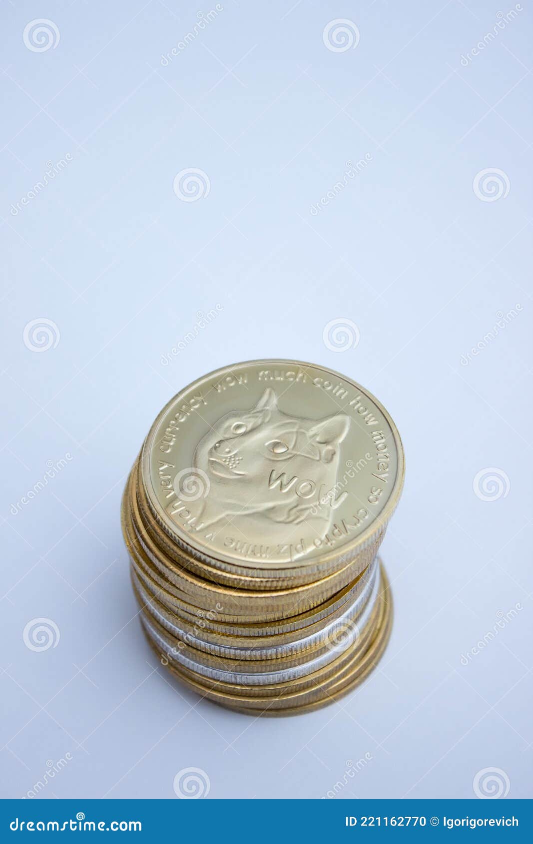 Dogecoins editorial image. Image of crypto, coin, paying - 221162770