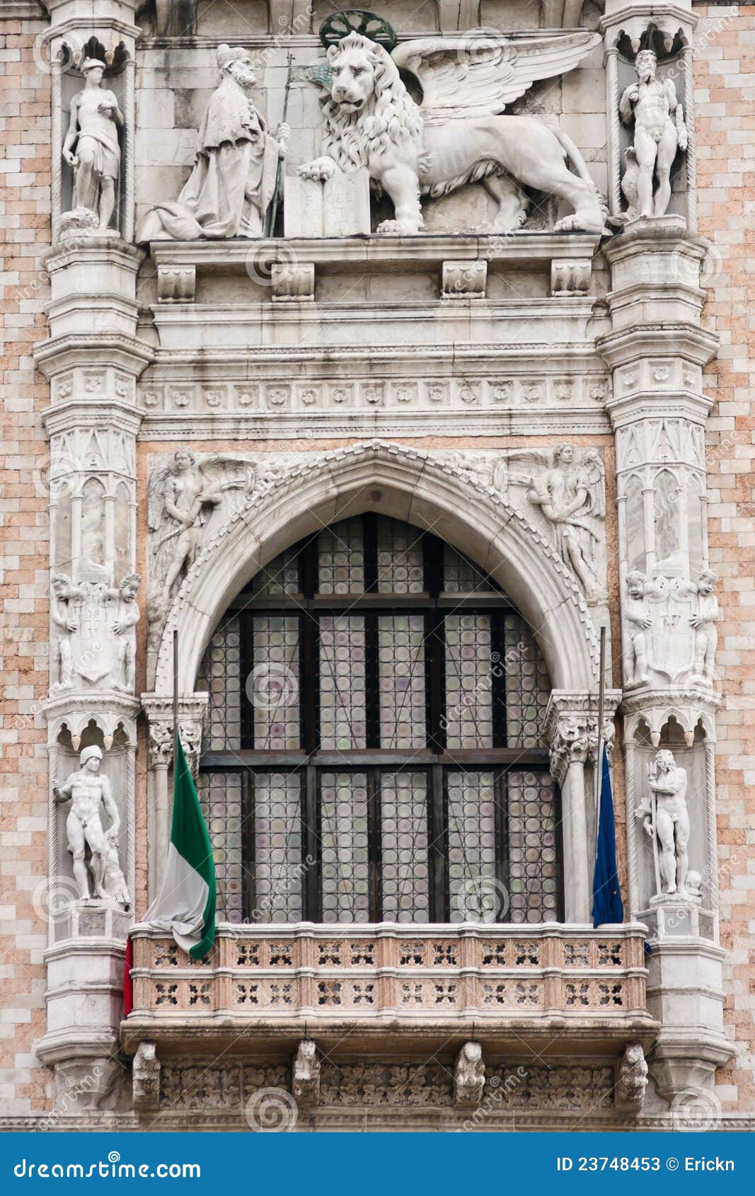 Doges Palace Window in Venice Stock Image - Image of winged, window ...