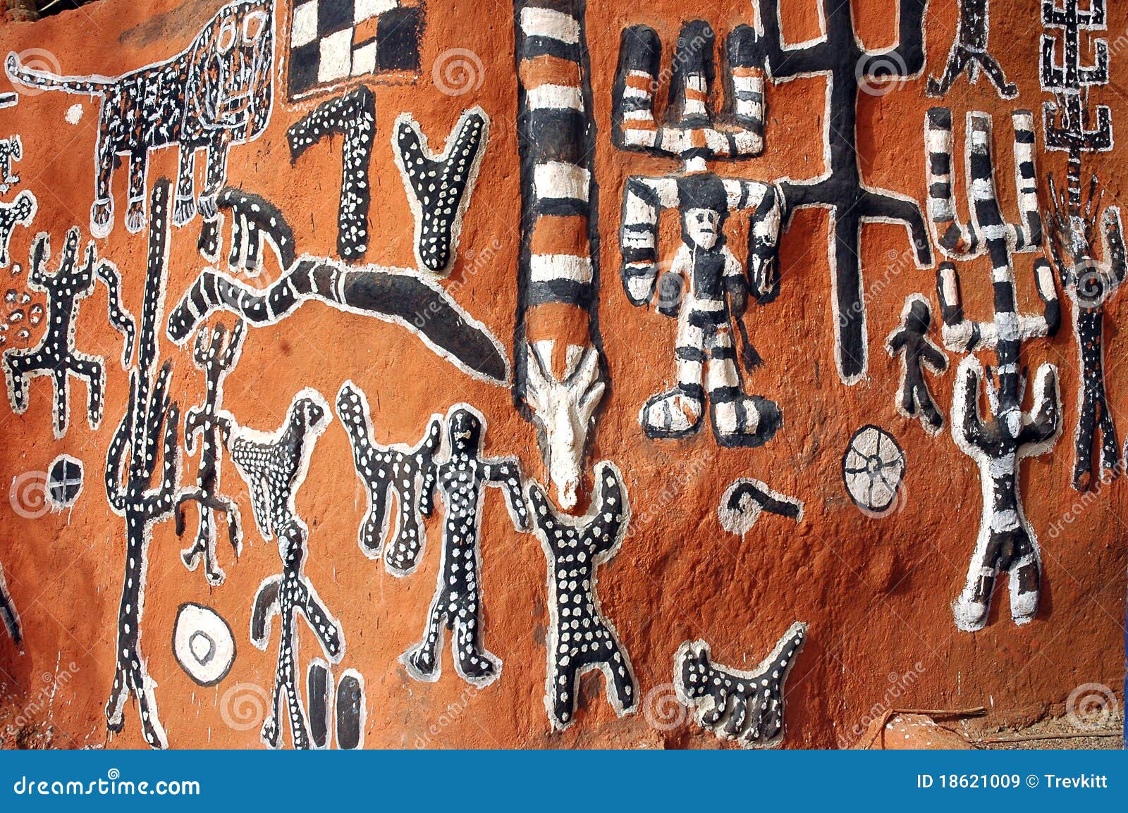 Dogon Artwork on the Side of a Building Stock Image - Image of paint ...