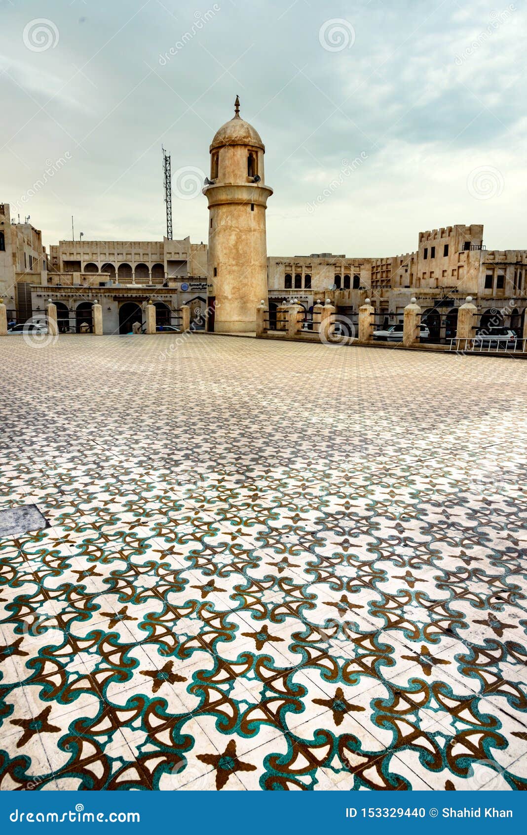 Doha Mosque Courtyard editorial image. Image of tiles - 153329440