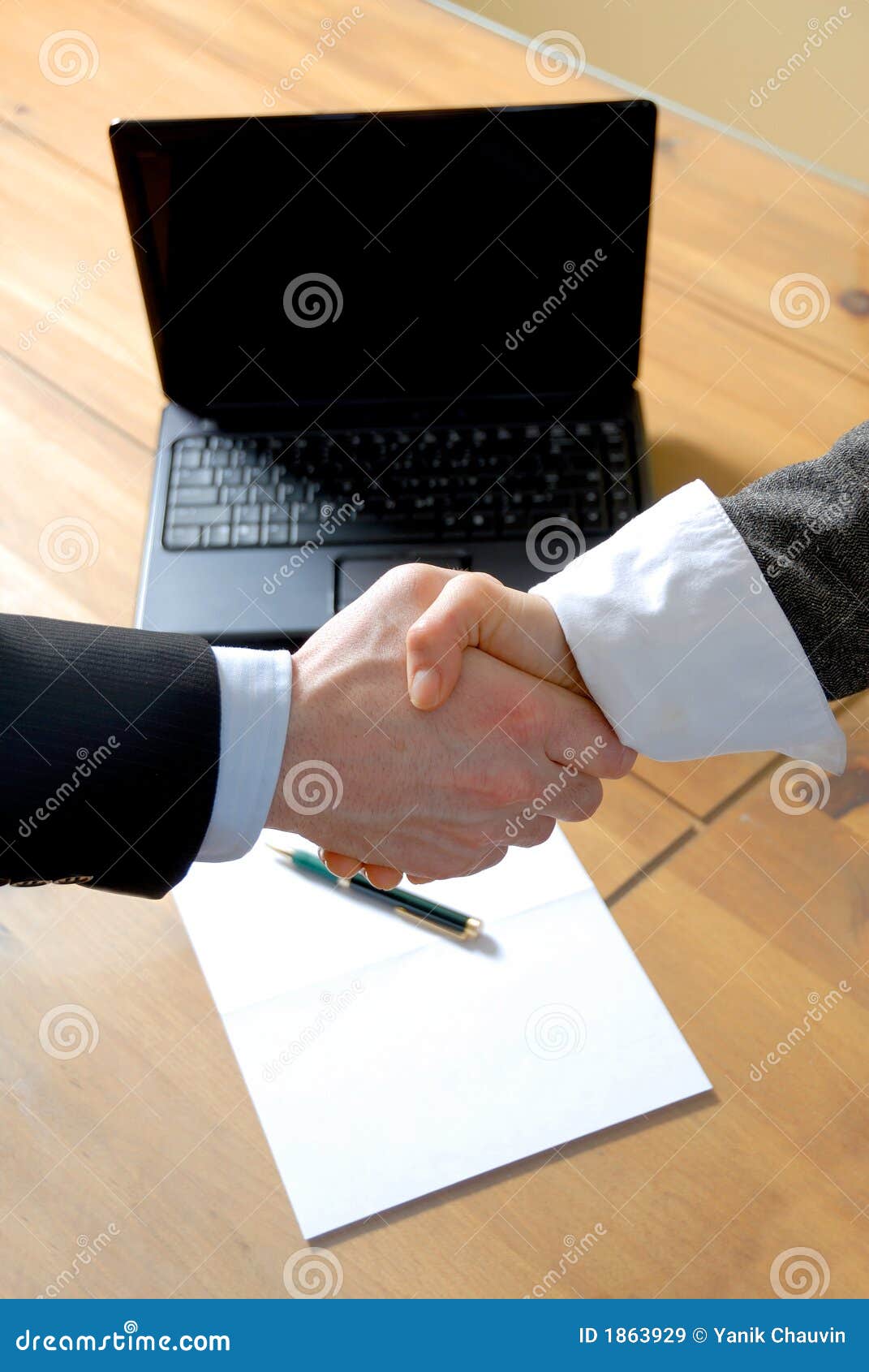 Doing the deal stock image. Image of friendly, agree, cooperation - 1863929