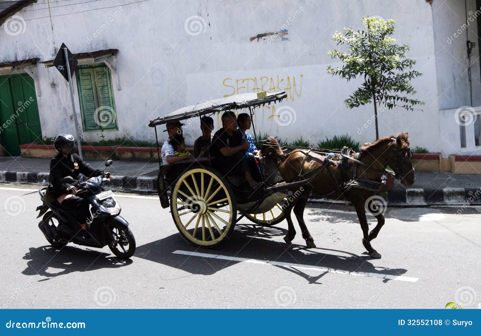 Dokar foto de archivo editorial. Imagen de central, java - 32552108