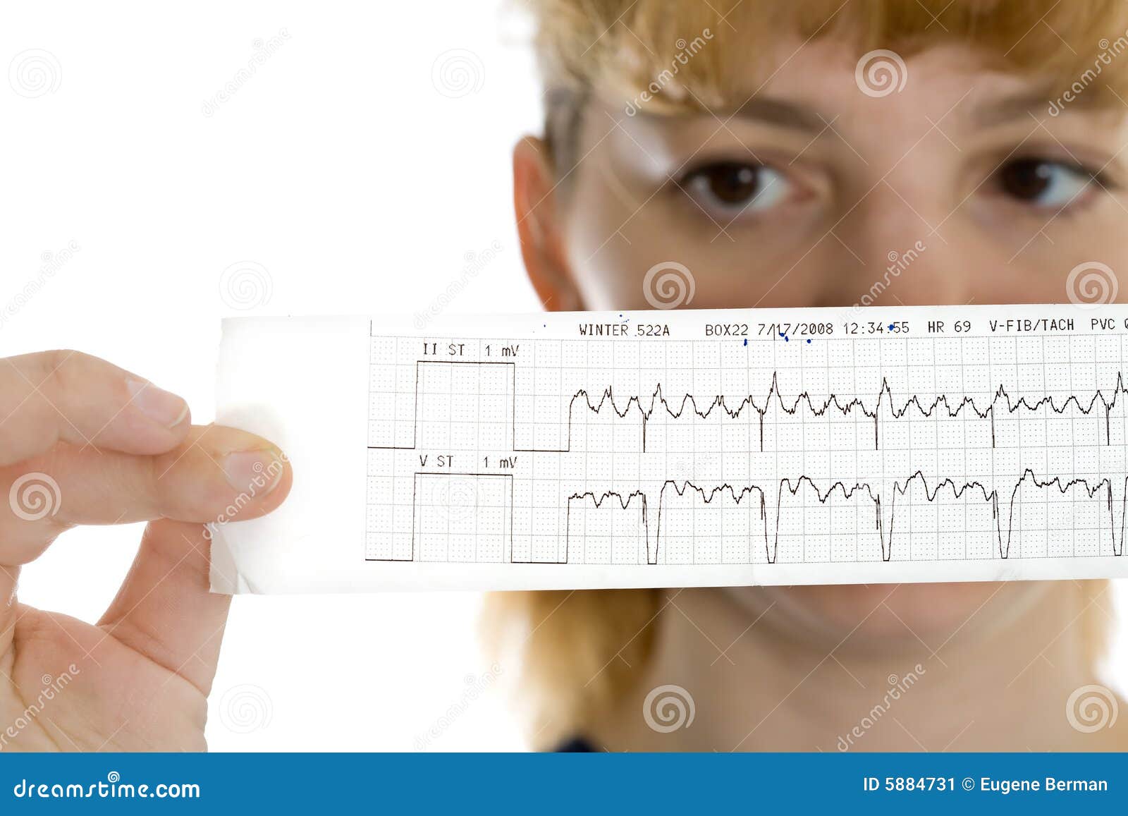 Doktor kardiogram kobieta obraz stock. Obraz złożonej z egzamin - 5884731