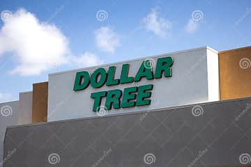 Dollar Tree store sign editorial image. Image of facade - 156792820