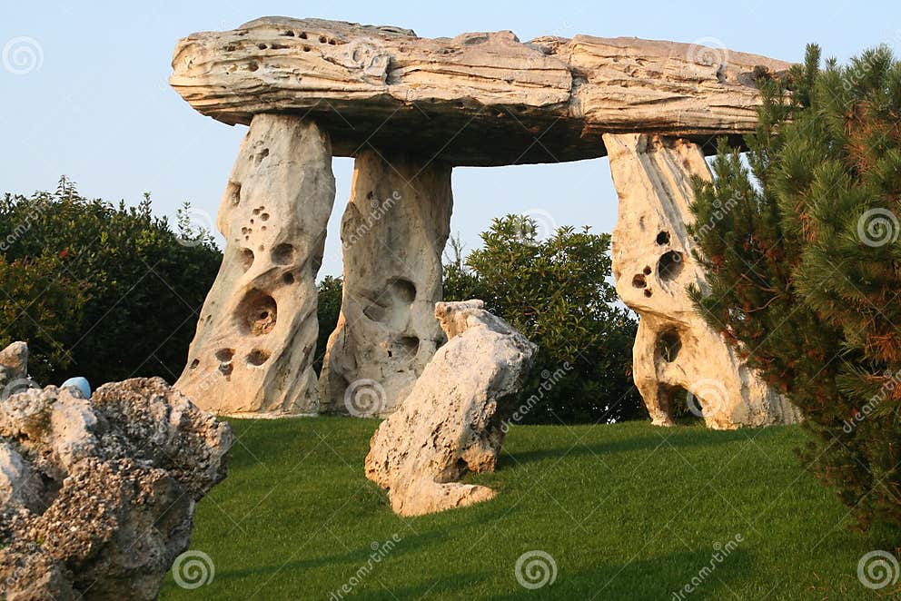 Dolmen stock photo. Image of landmark, eire, burren, rock - 1476306