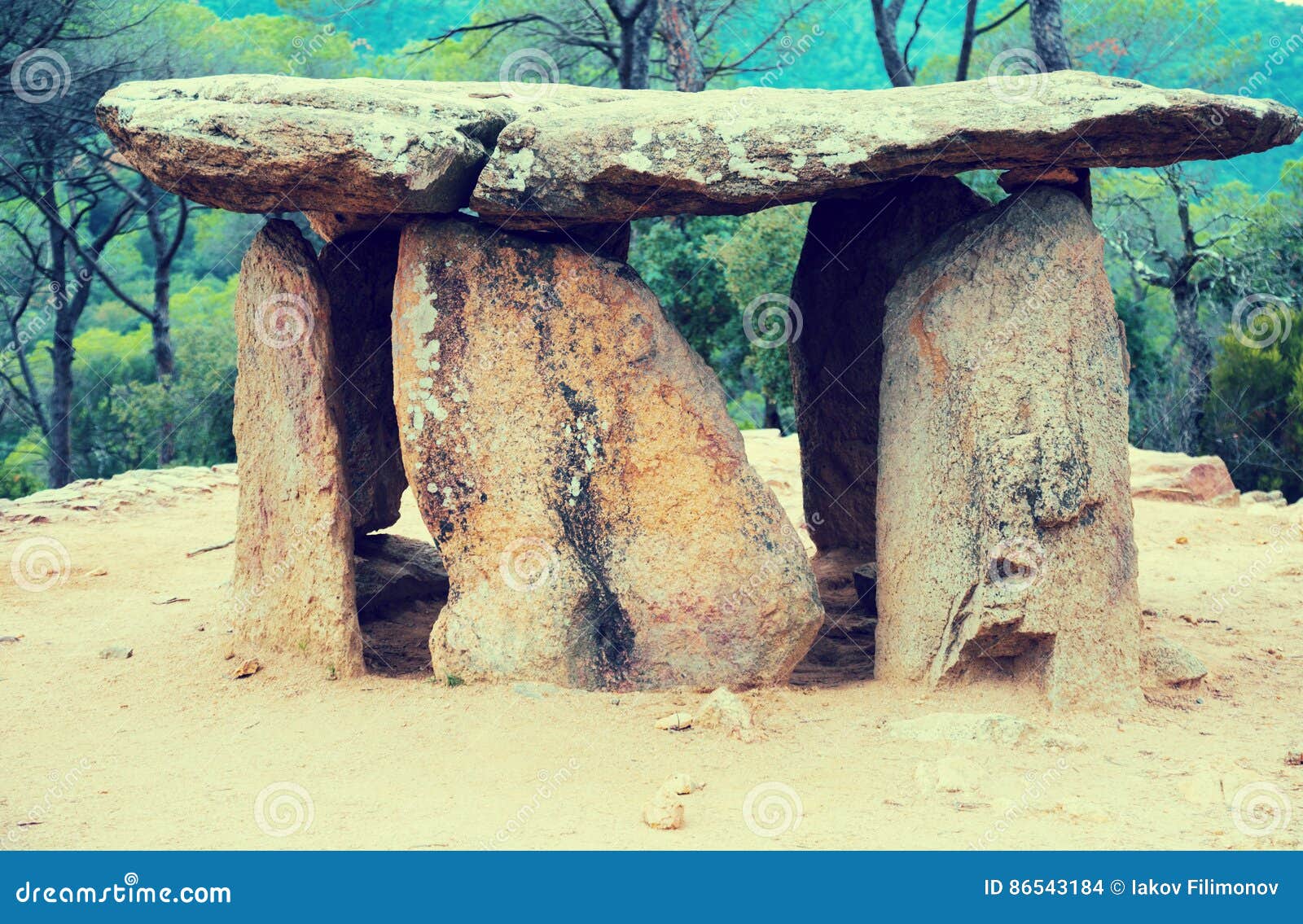 Dolmen de Pedra Gentil stock photo. Image of europe, legend - 86543184