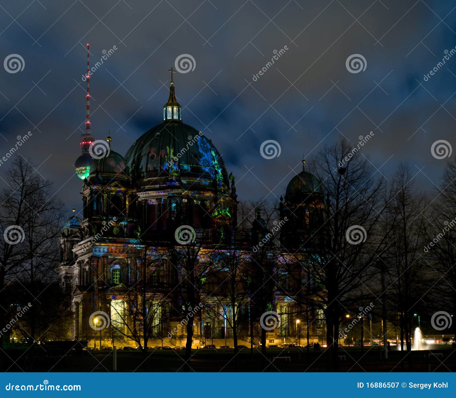 Dome in Berlin at night stock image. Image of german - 16886507