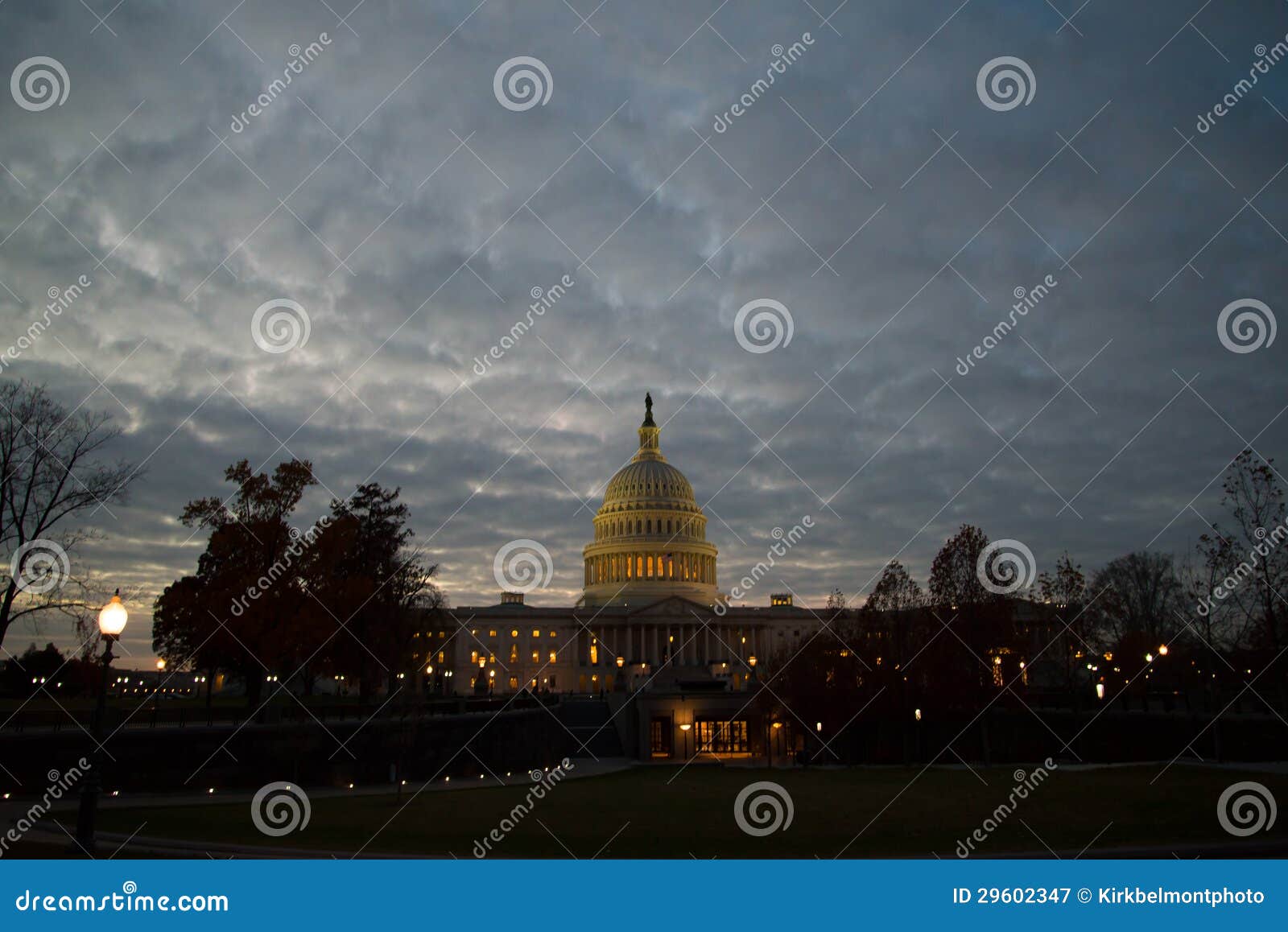 US Capital Building at Sunset Editorial Photography - Image of building ...
