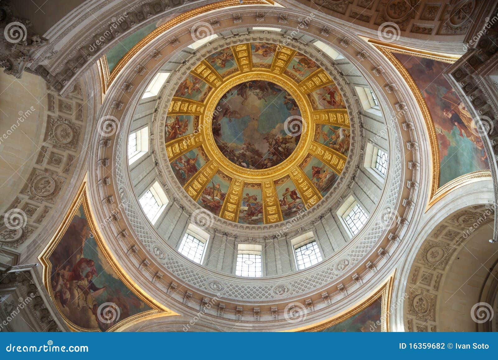 Dome of Les Invalides editorial photography. Image of architecture ...