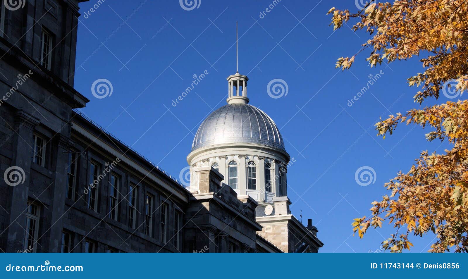 Dome of Market Place stock illustration. Illustration of place - 11743144