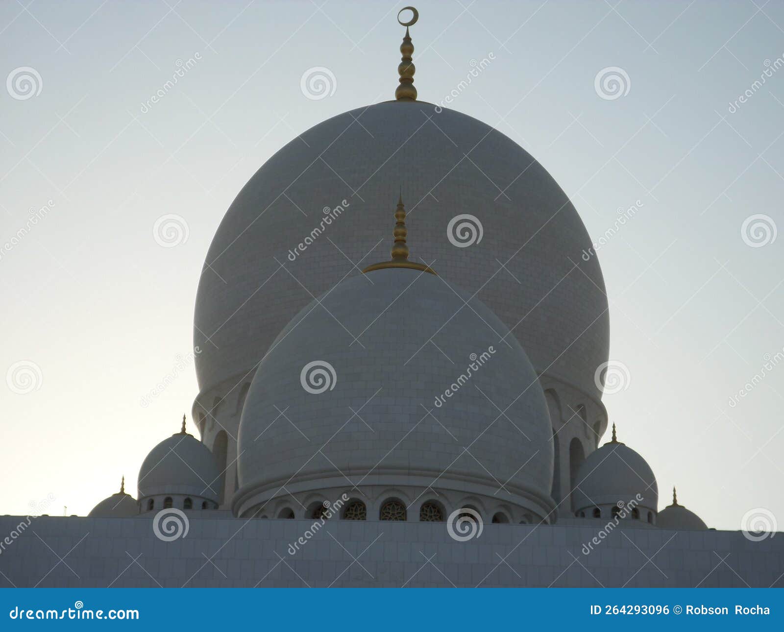 Dome Op De Grootste Moskee Ter Wereld. Stock Foto - Image of boog ...