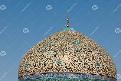 Dome of Sheikh Lotf Allah Mosque Stock Photo - Image of silhouette ...
