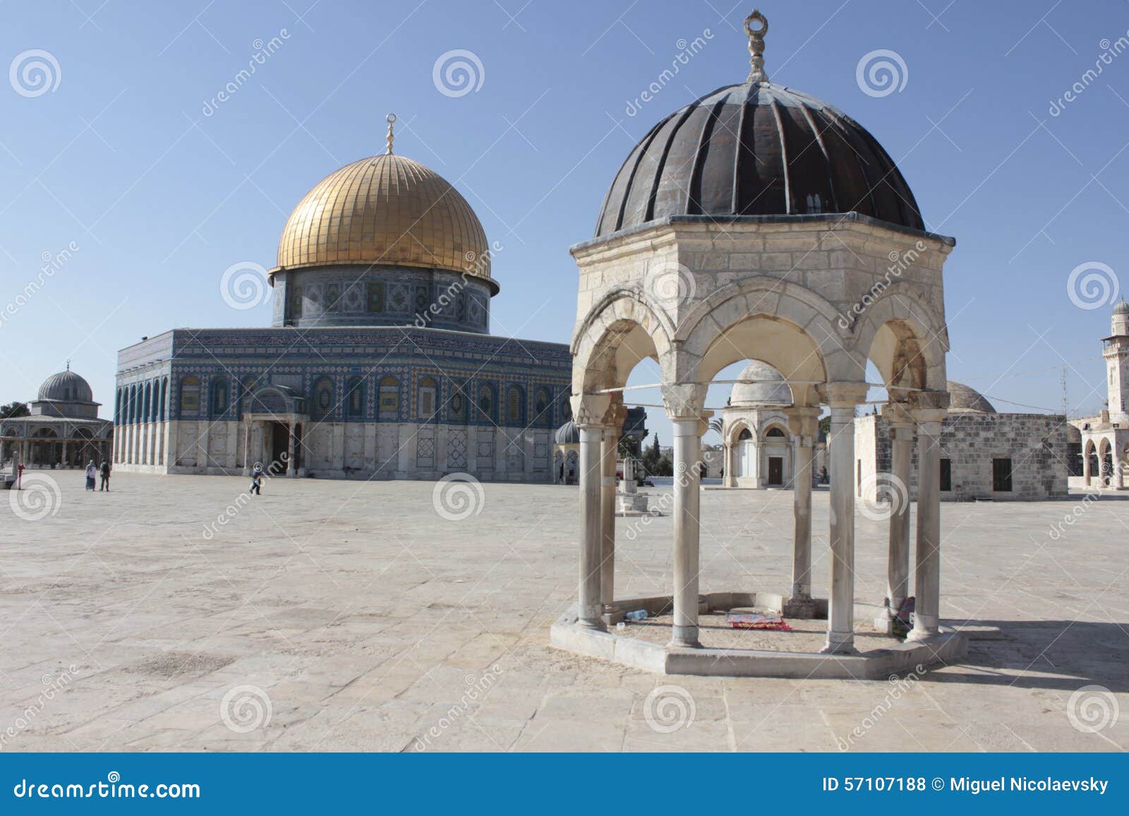 Dome of Spirits in the Temple Mount in Jerusalem Stock Photo - Image of ...