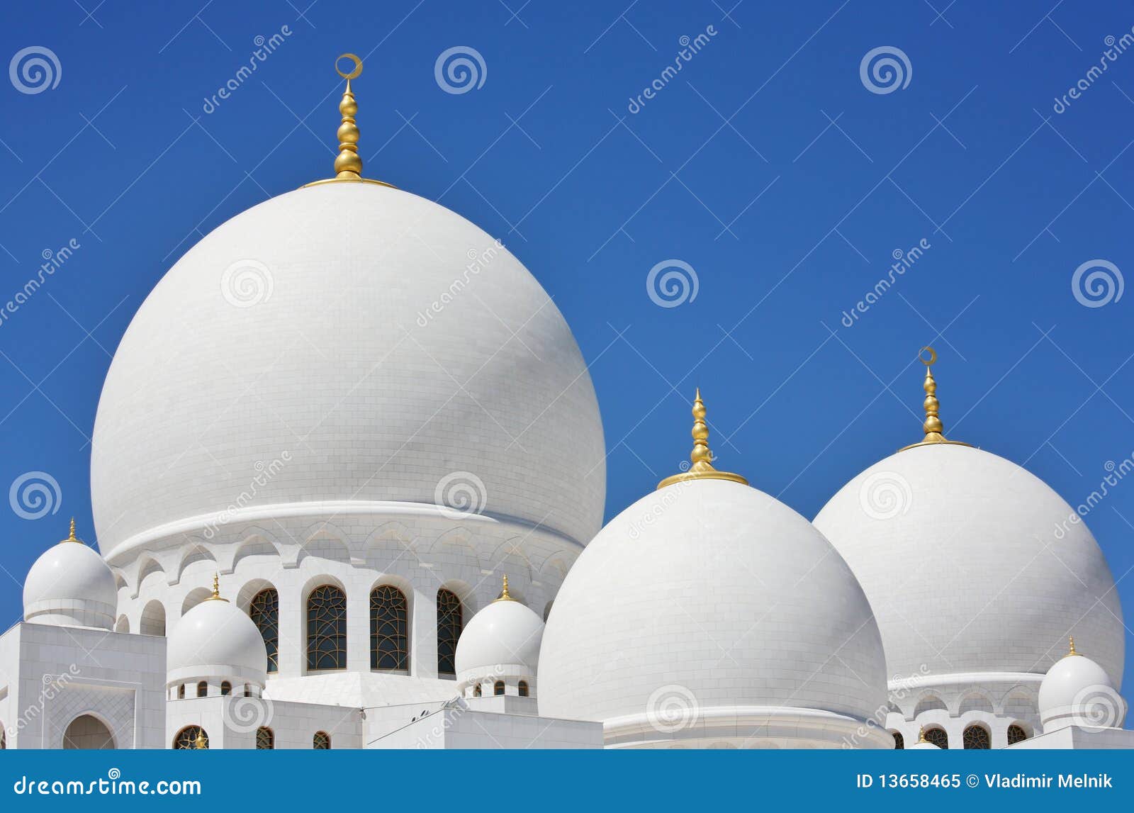 Domes and Pillars Sheikh Zayed Mosque in Abu Dhabi Stock Image - Image ...