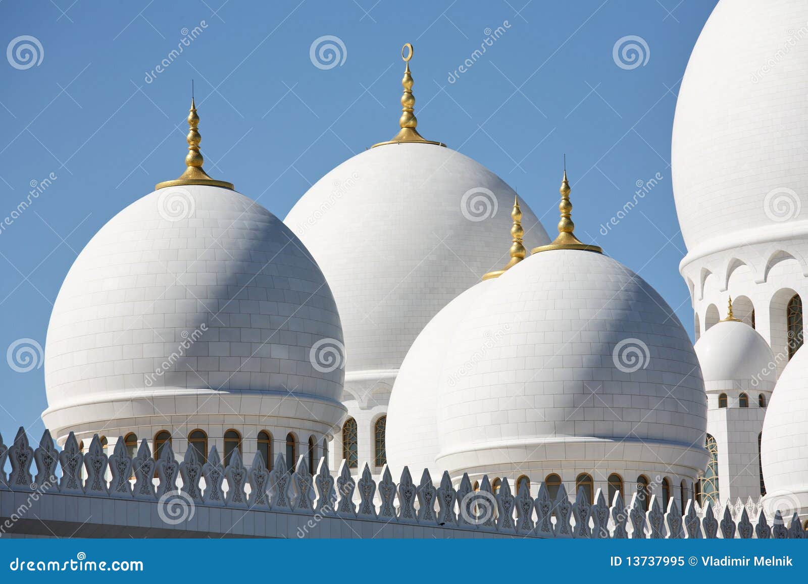 Domes of Sheikh Zayed Mosque in Abu Dhabi Stock Image - Image of dome ...