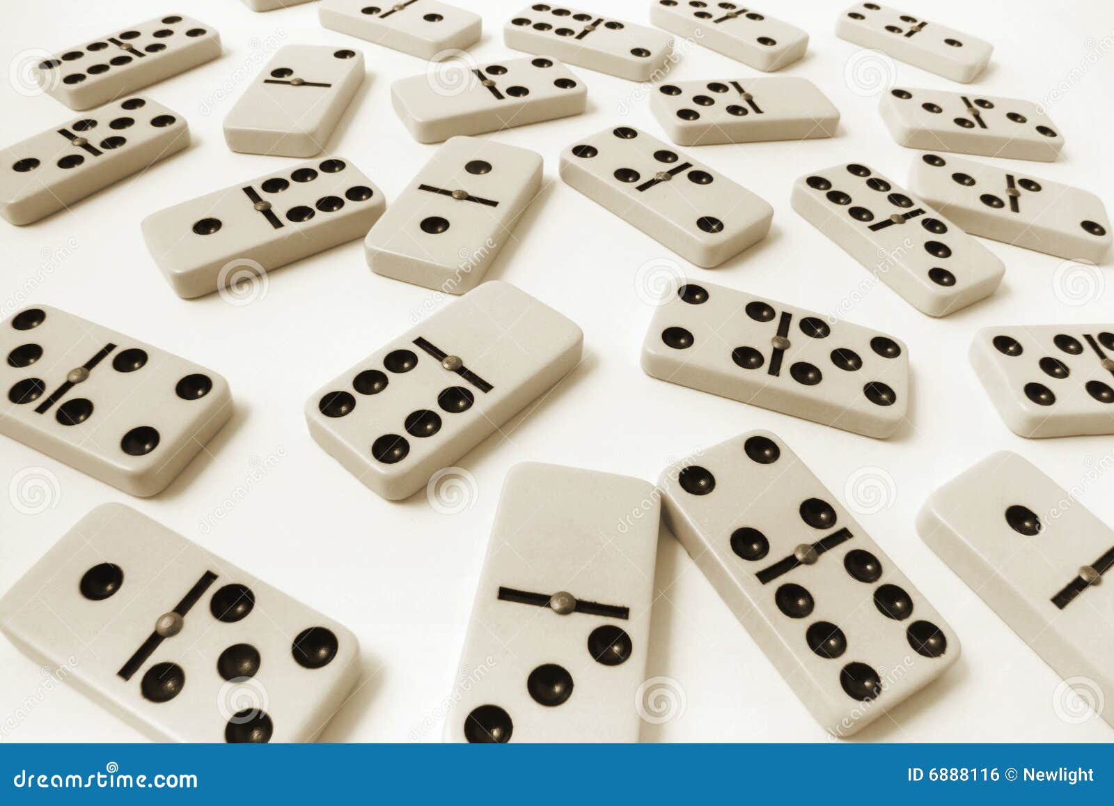 Dominoes Royalty Free Stock Image - Image: 6888116