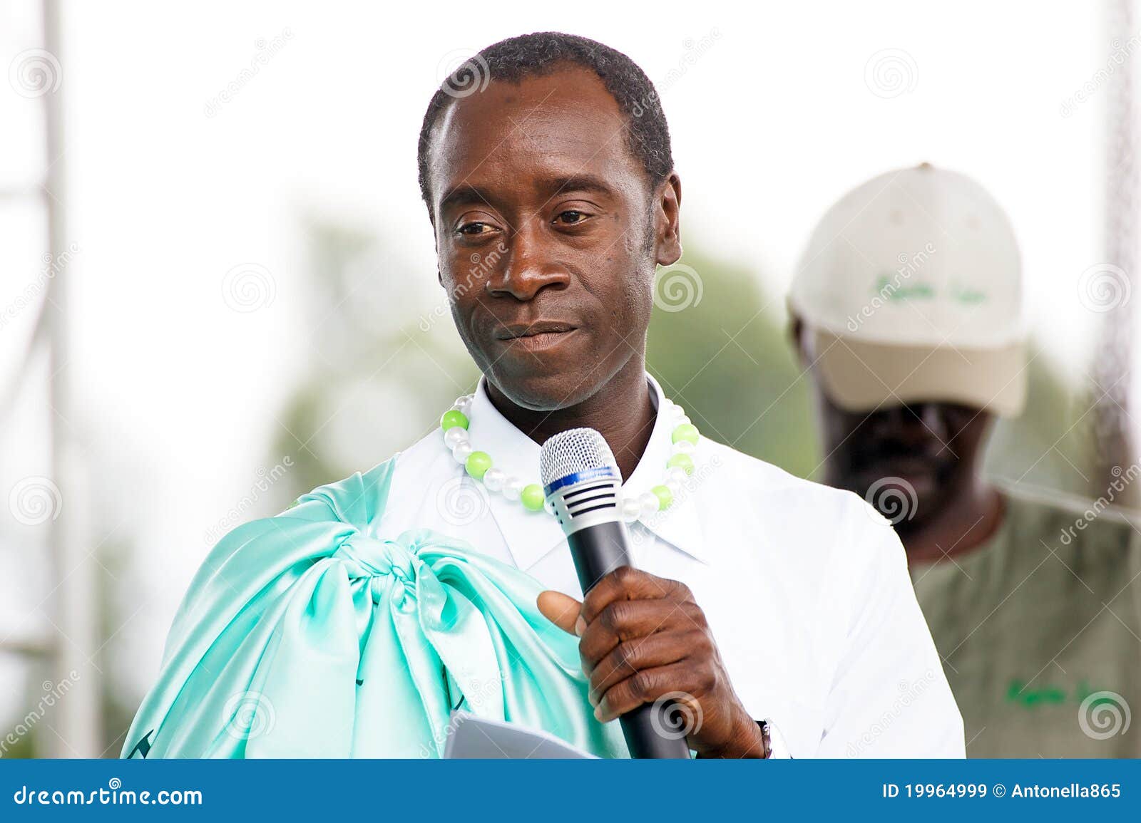 Don Cheadle editorial stock image. Image of gorilla, kagame - 19964999
