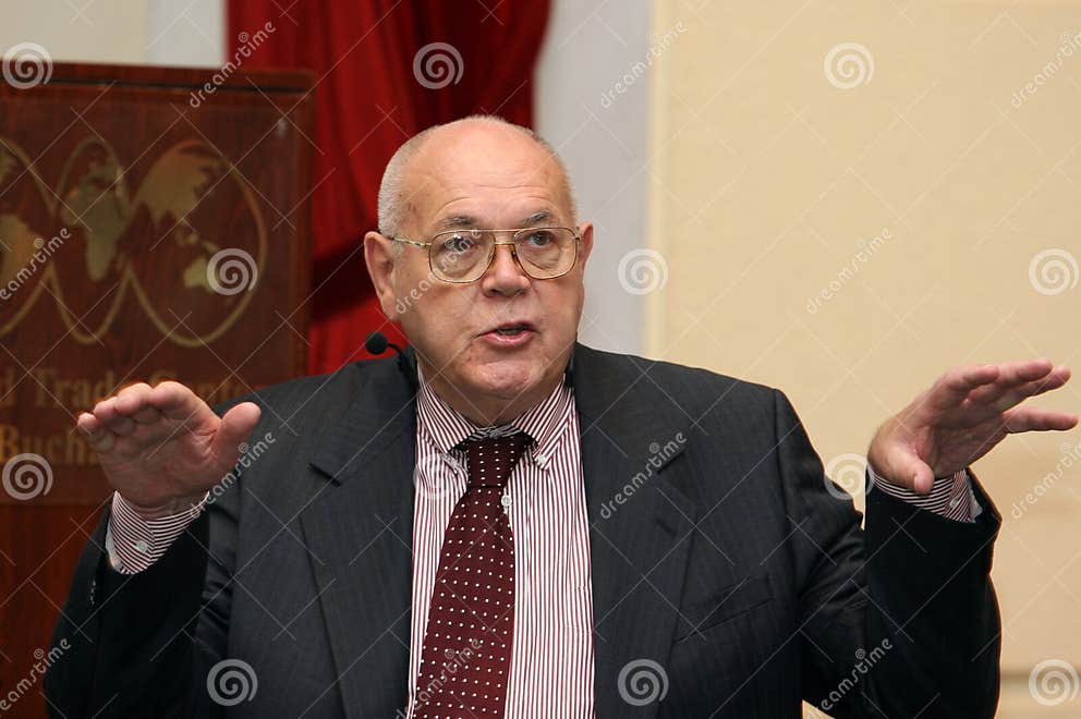 Don Edward Schultz editorial stock image. Image of gesticulation - 24932794