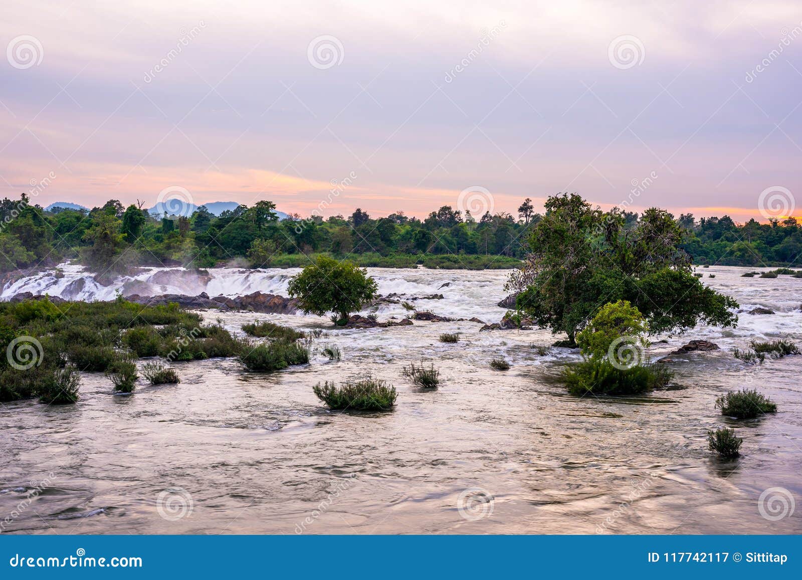 Don Pha Pheng Waterfall, Laos Stock Image - Image of nature, prabang ...