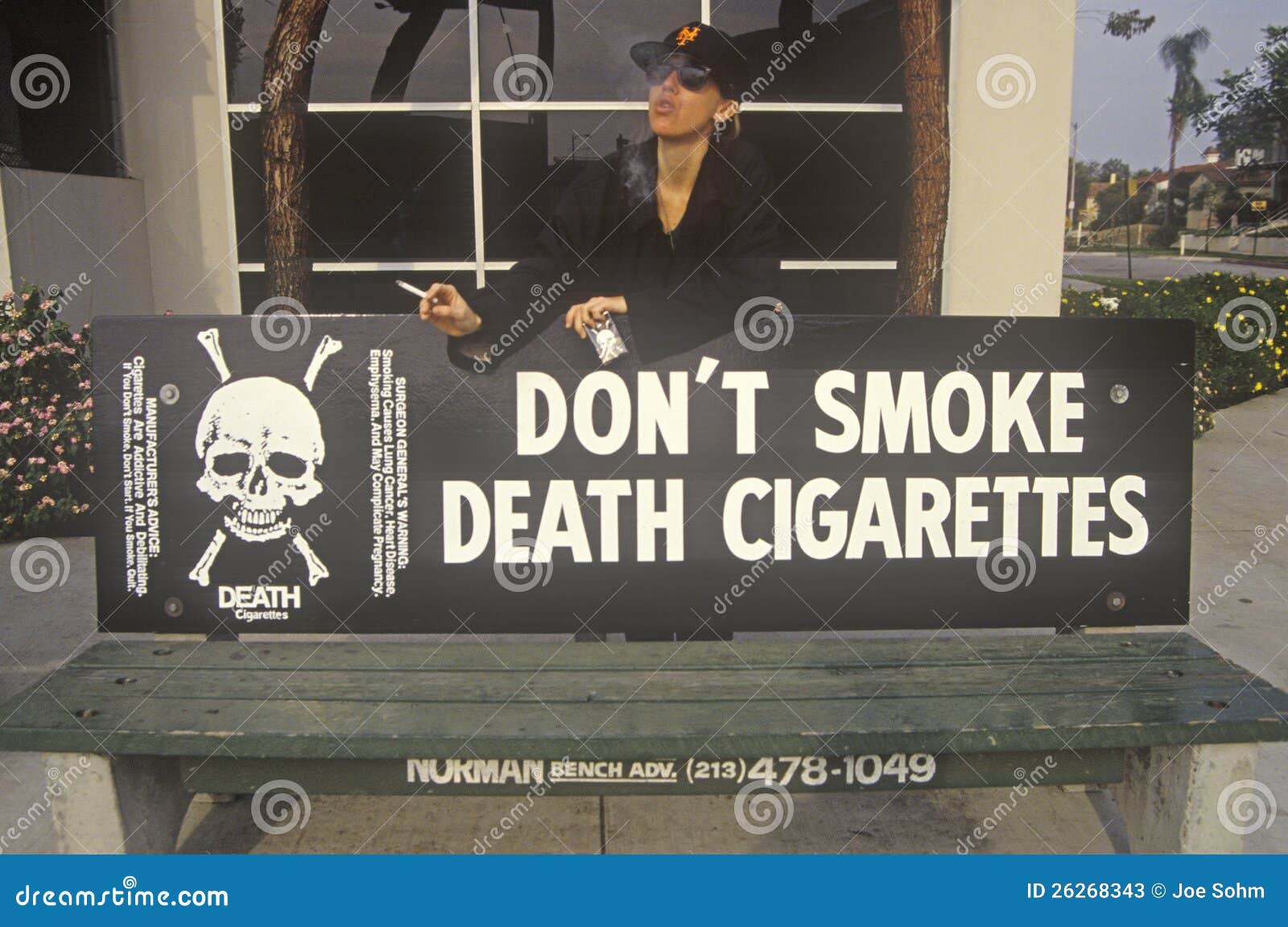 Don T Smoke Death Cigarettes Sign Editorial Stock Photo - Image of sign ...