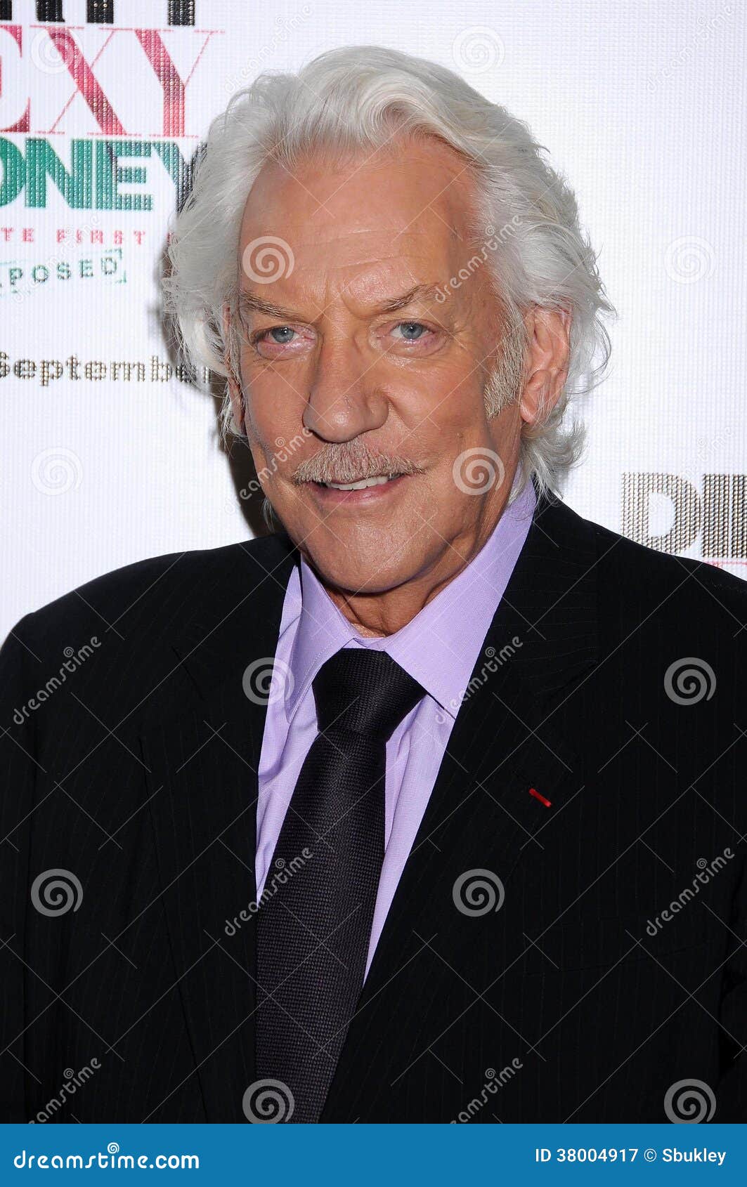 Donald Sutherland & Liam Hemsworth & Jennifer Lawrence & Sam Claflin ...