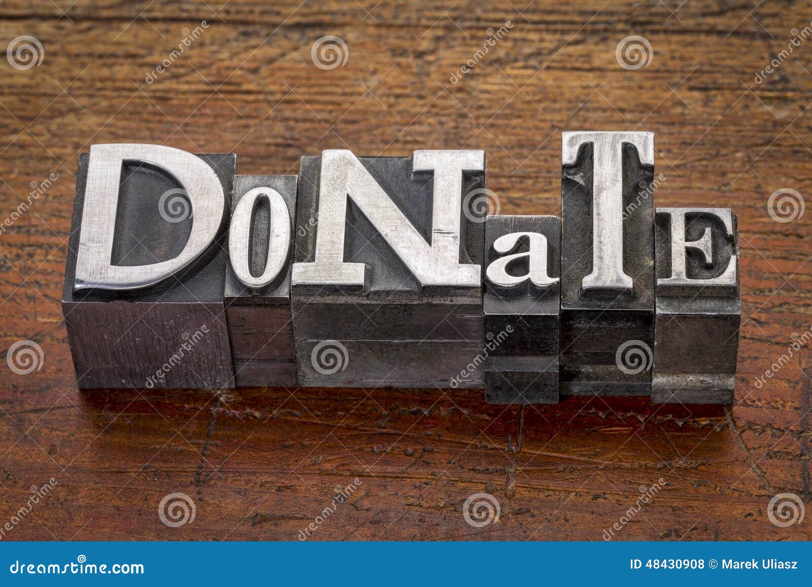 Done La Palabra En Tipo Del Metal Foto de archivo - Imagen de finanzas ...