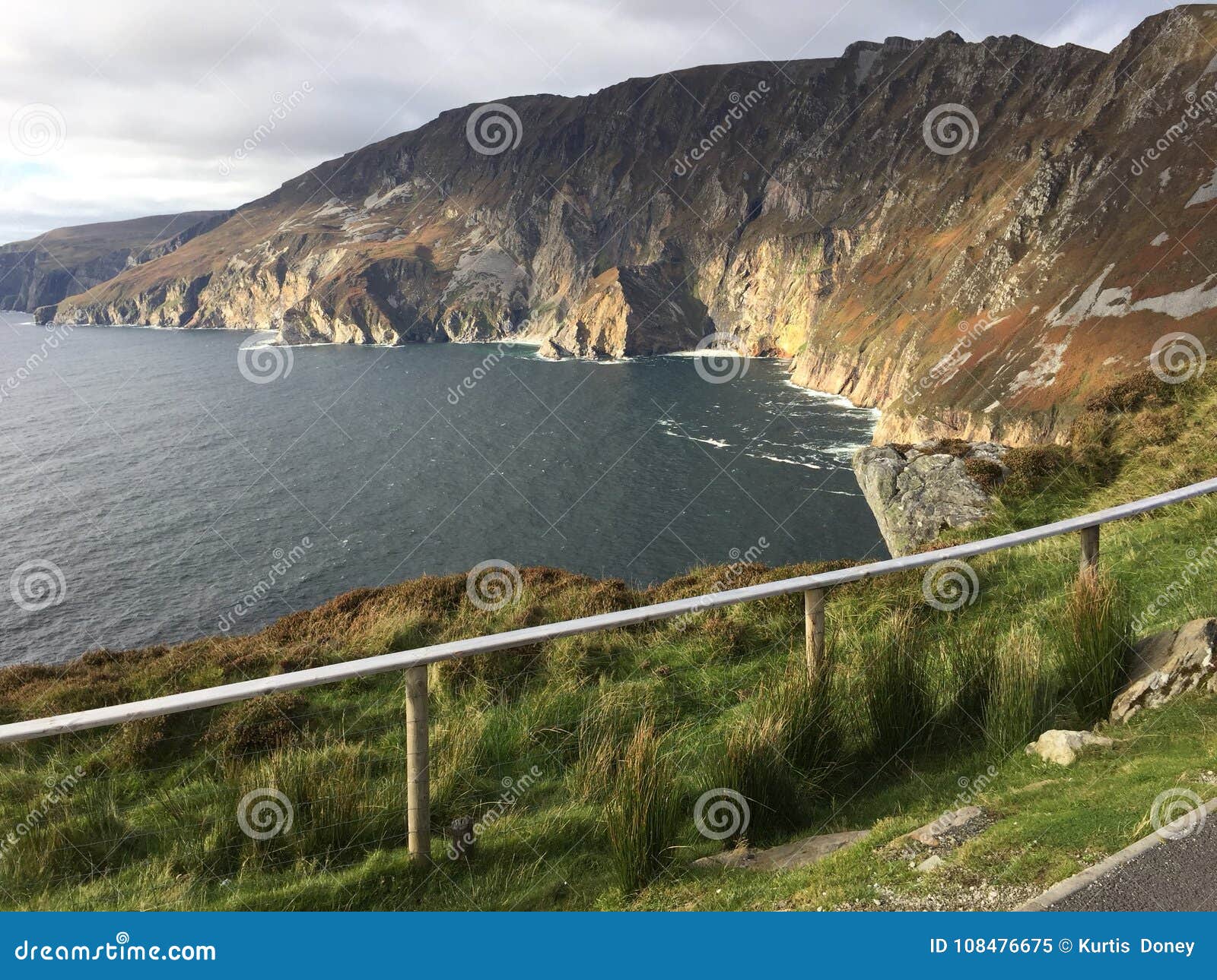 Mighty cliffs of Donegal stock image. Image of cliffs - 108476675