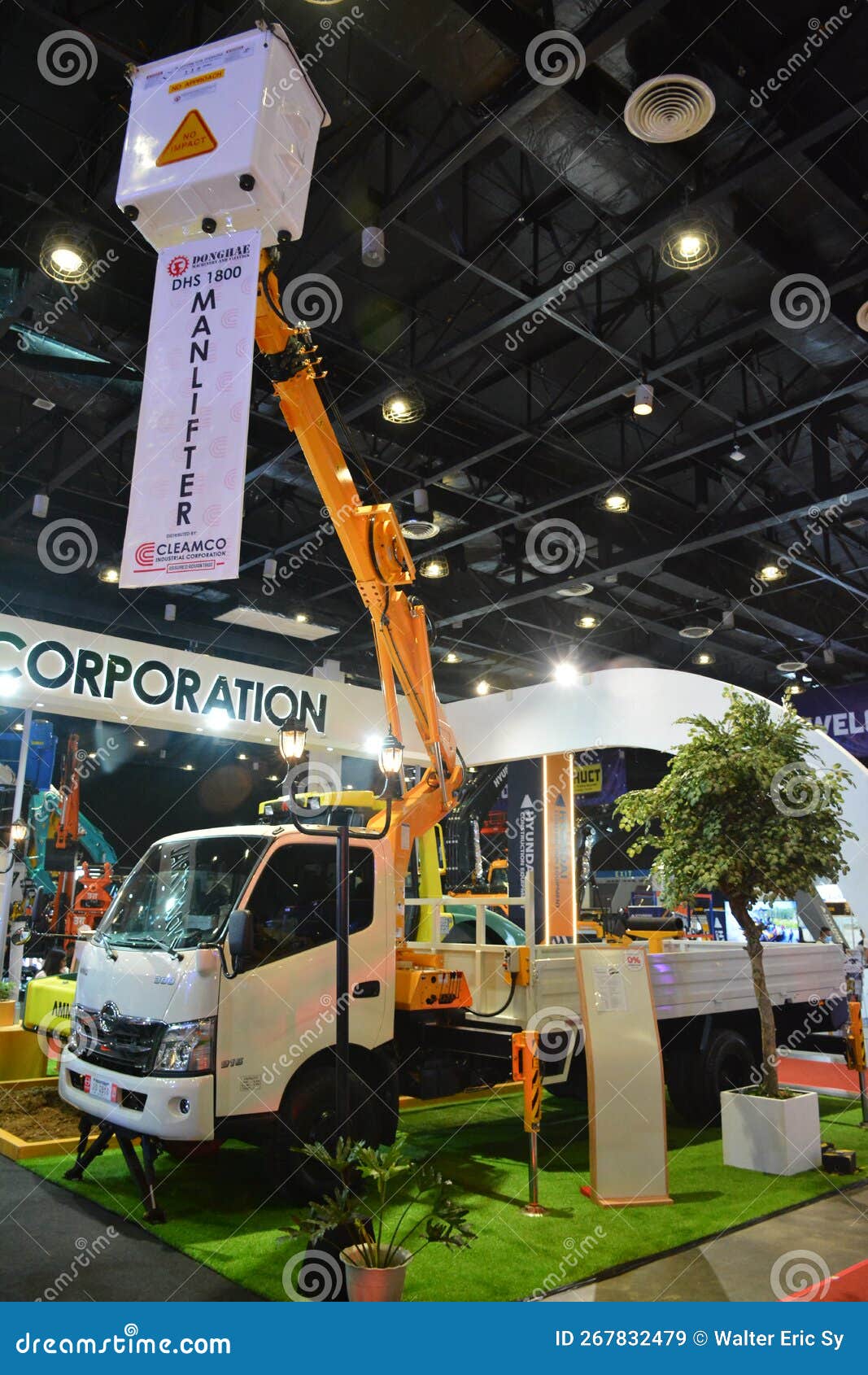 Manlifter Stock Photos - Free & Royalty-Free Stock Photos from Dreamstime