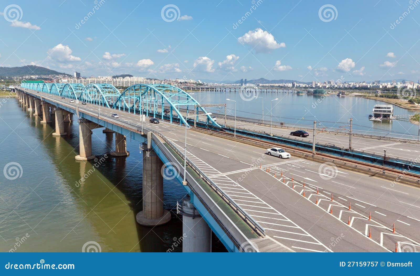 Dongjak Bridge Over Han River Stock Image - Image of hangan, marking ...
