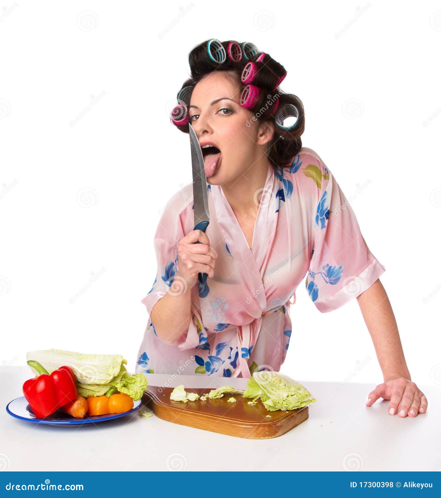 Donna che lecca una lama fotografia stock. Immagine di isolato - 17300398