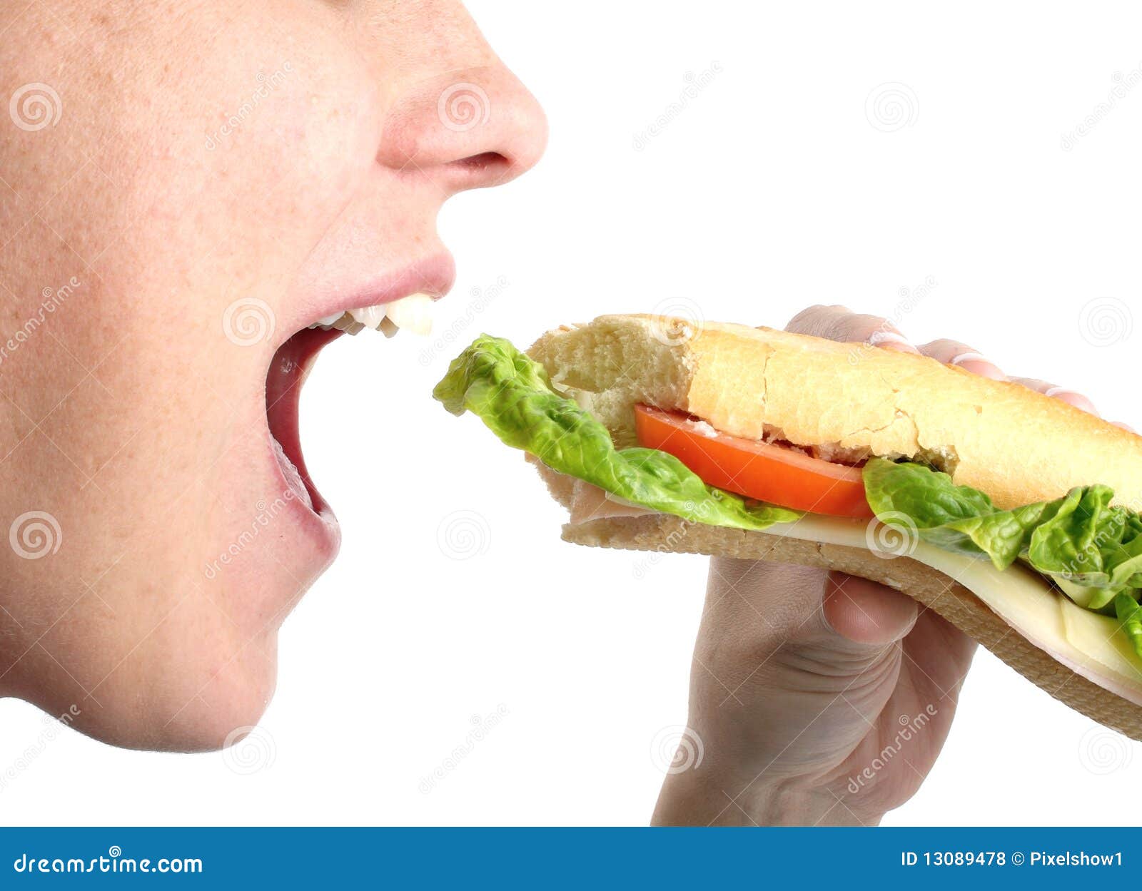 Donna che mangia un panino fotografia stock. Immagine di uscire - 13089478